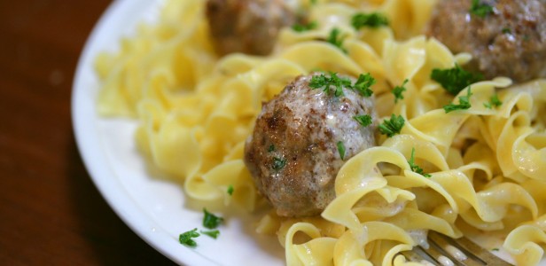 Finnish Cloudberry Whipped Porridge Recipe