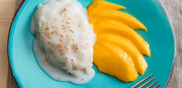 Thai Mango Sticky Rice Smoothie Recipe