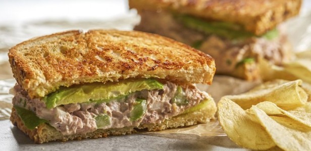 Bacon, Lettuce and Tomato Sandwich Recipe